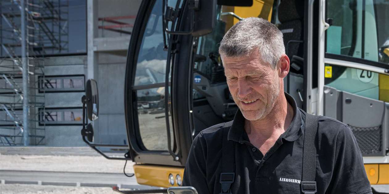 Liebherr launches earthmoving machine app for operators - International Rental News