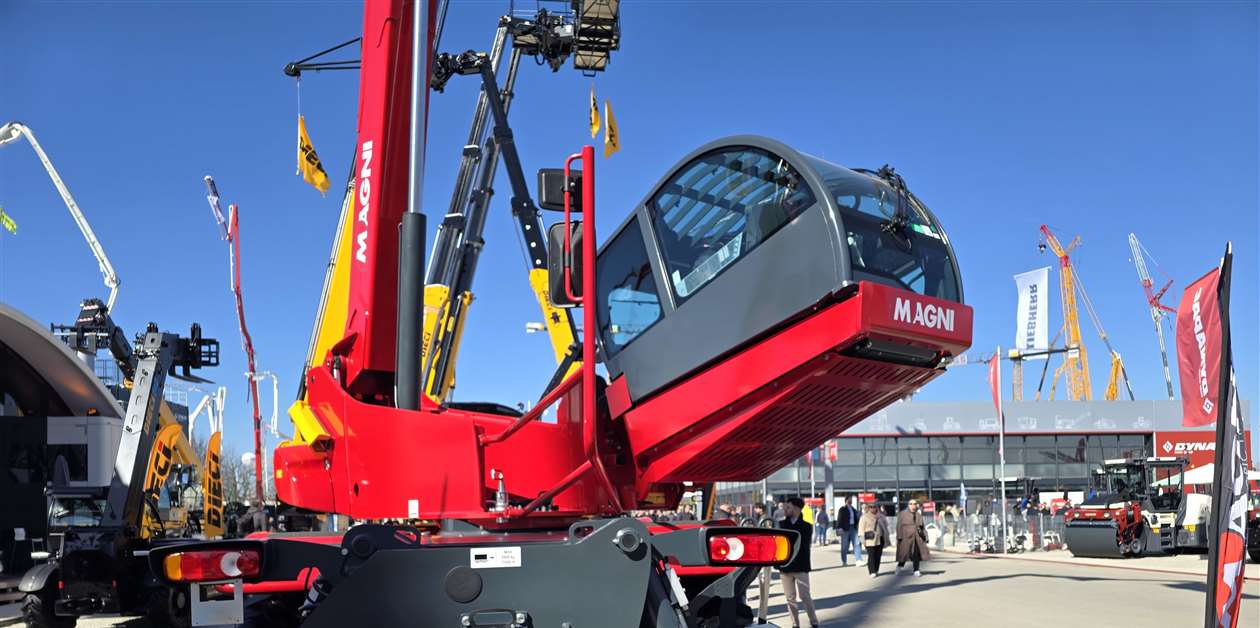Magni unveils new telehandlers, scissors and RT forklifts ...