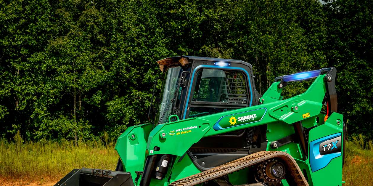 Sunbelt takes delivery of first electric loaders - International Rental ...