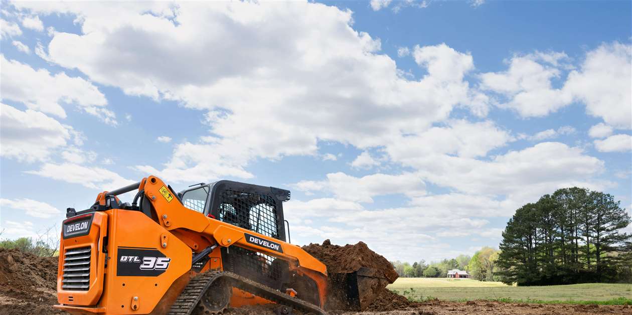 Develon introduces DTL35 compact track loader to North America ...