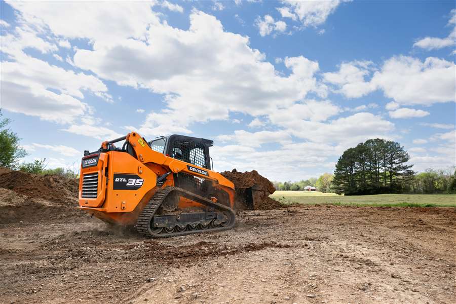 Develon introduces DTL35 compact track loader to North America ...